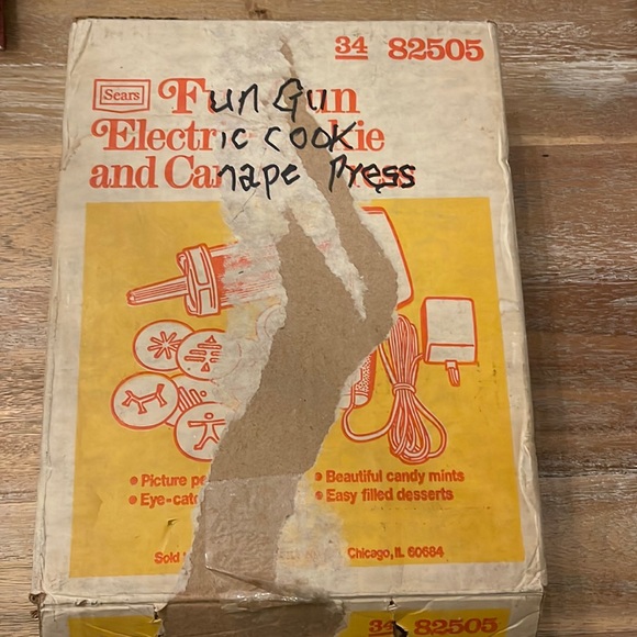 Sears | Kitchen | Vintage Sears Fun Gun Electric Cookie And Canap Press ...